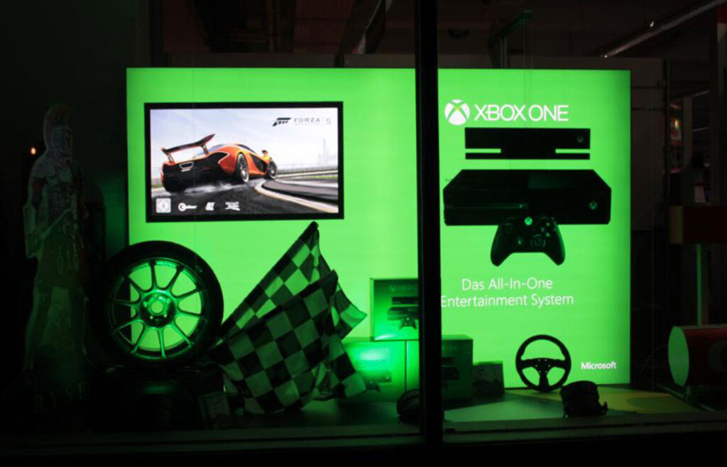 Microsoft Launch Xbox One – Window Display Design - NEW LINE